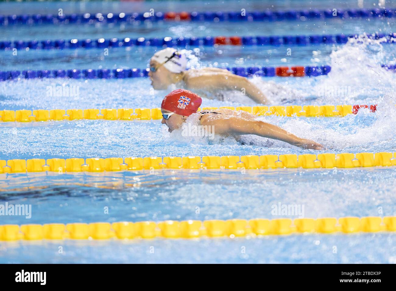Large Emily of Great Britain fighting with Pudar Lana of Bosnia And ...
