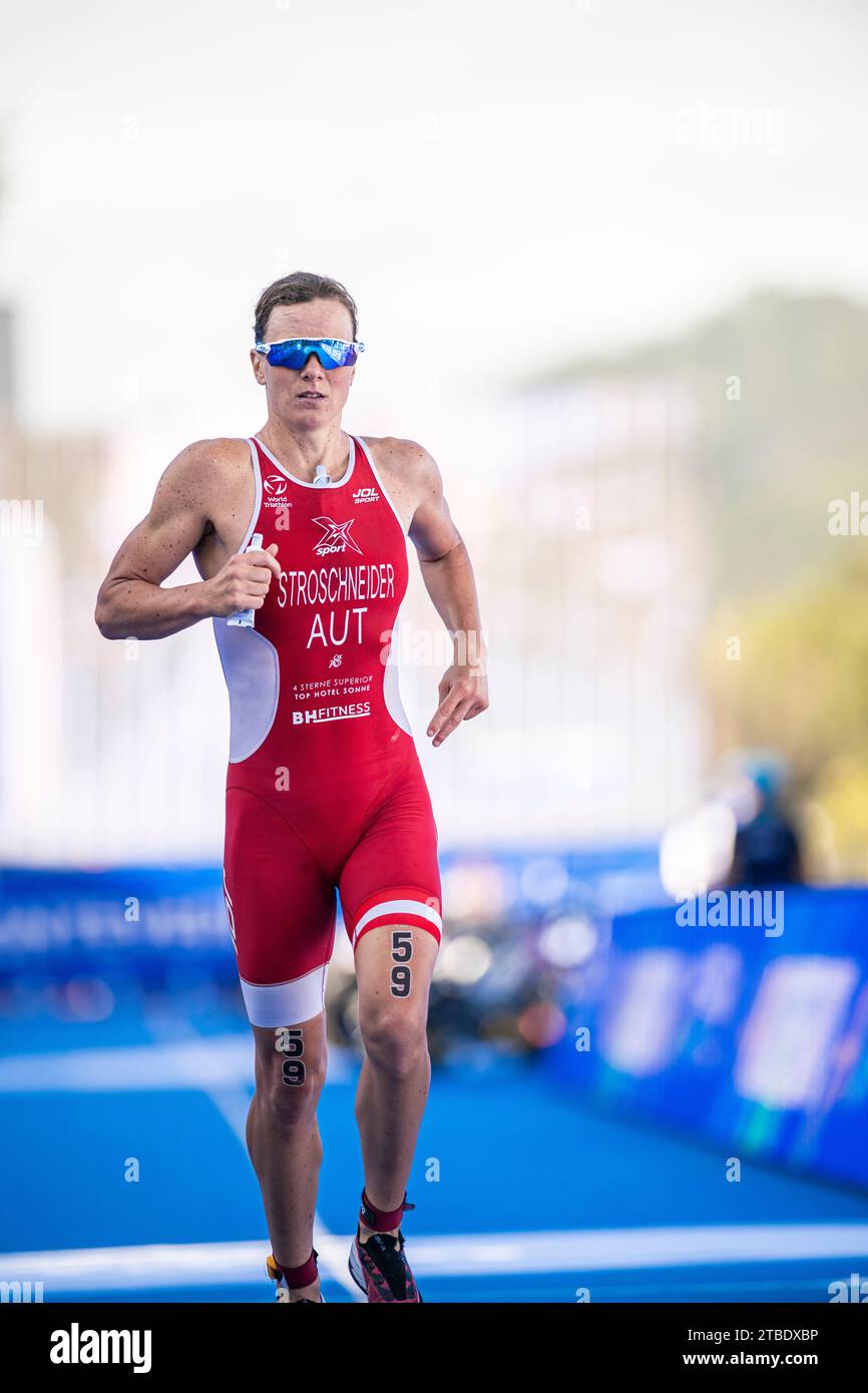 Tanja Stroschneider running in Pontevedra in the 2023 World Triathlon ...
