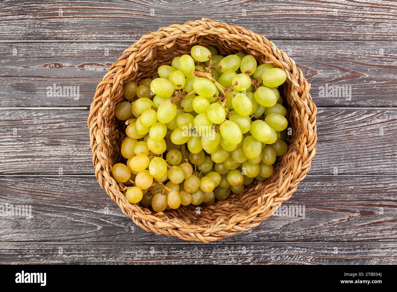 Sultana grapes hi-res stock photography and images - Alamy