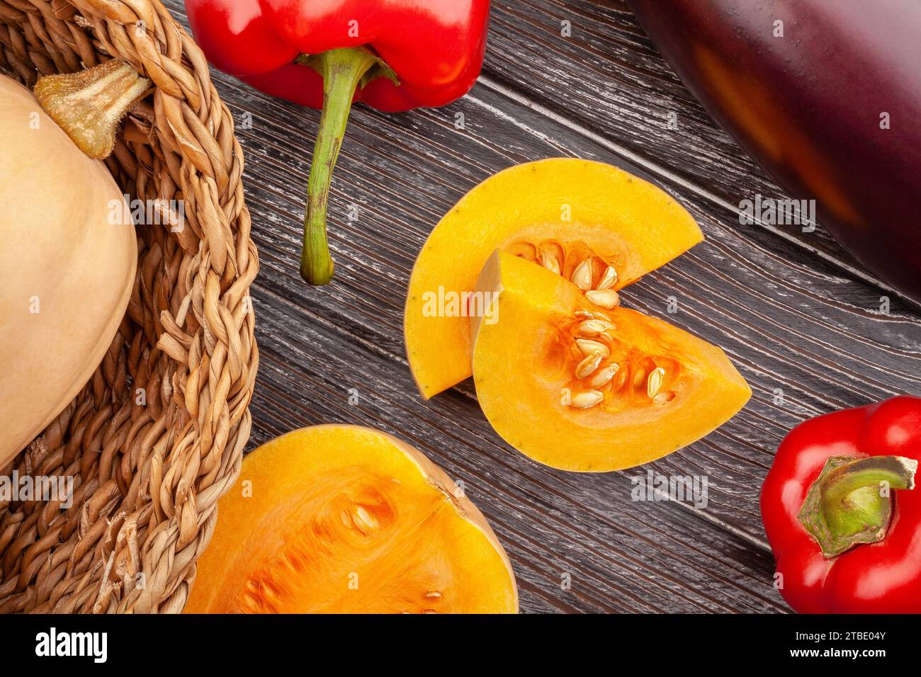Raw butternut squash red hi-res stock photography and images - Alamy