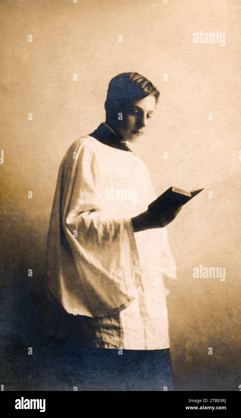 A young choir boy Stock Photo - Alamy