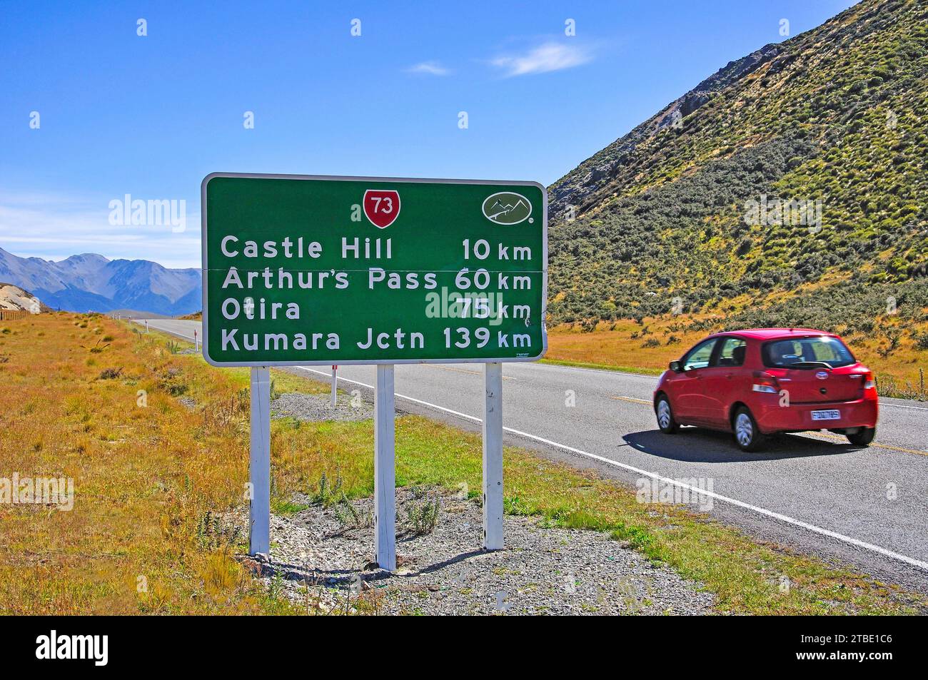 New zealand highway road sign hi-res stock photography and images - Alamy