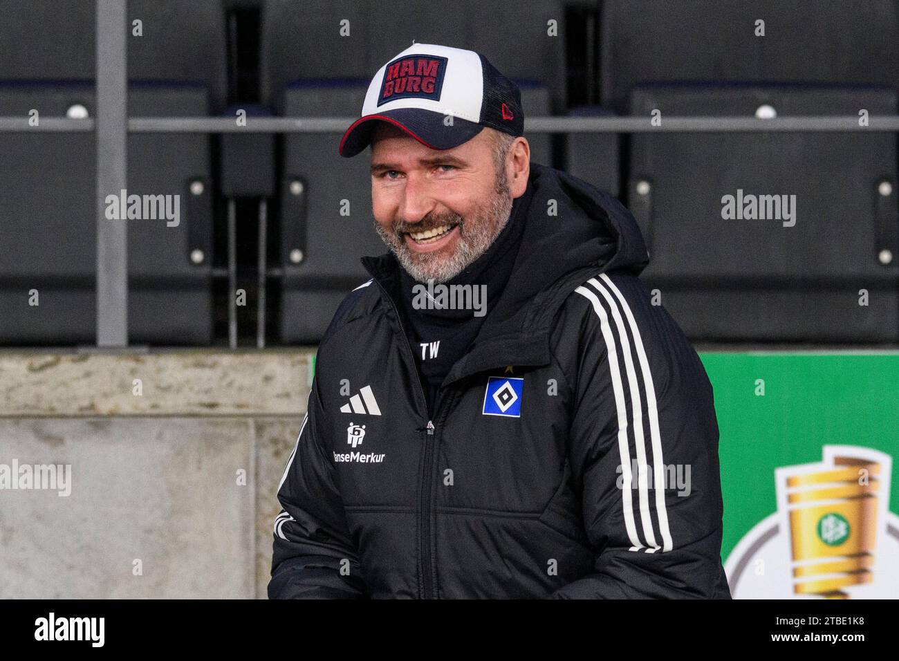 Berlin, Deutschland. 06th Dec, 2023. Tim Walter (Hamburger SV, Trainer ...