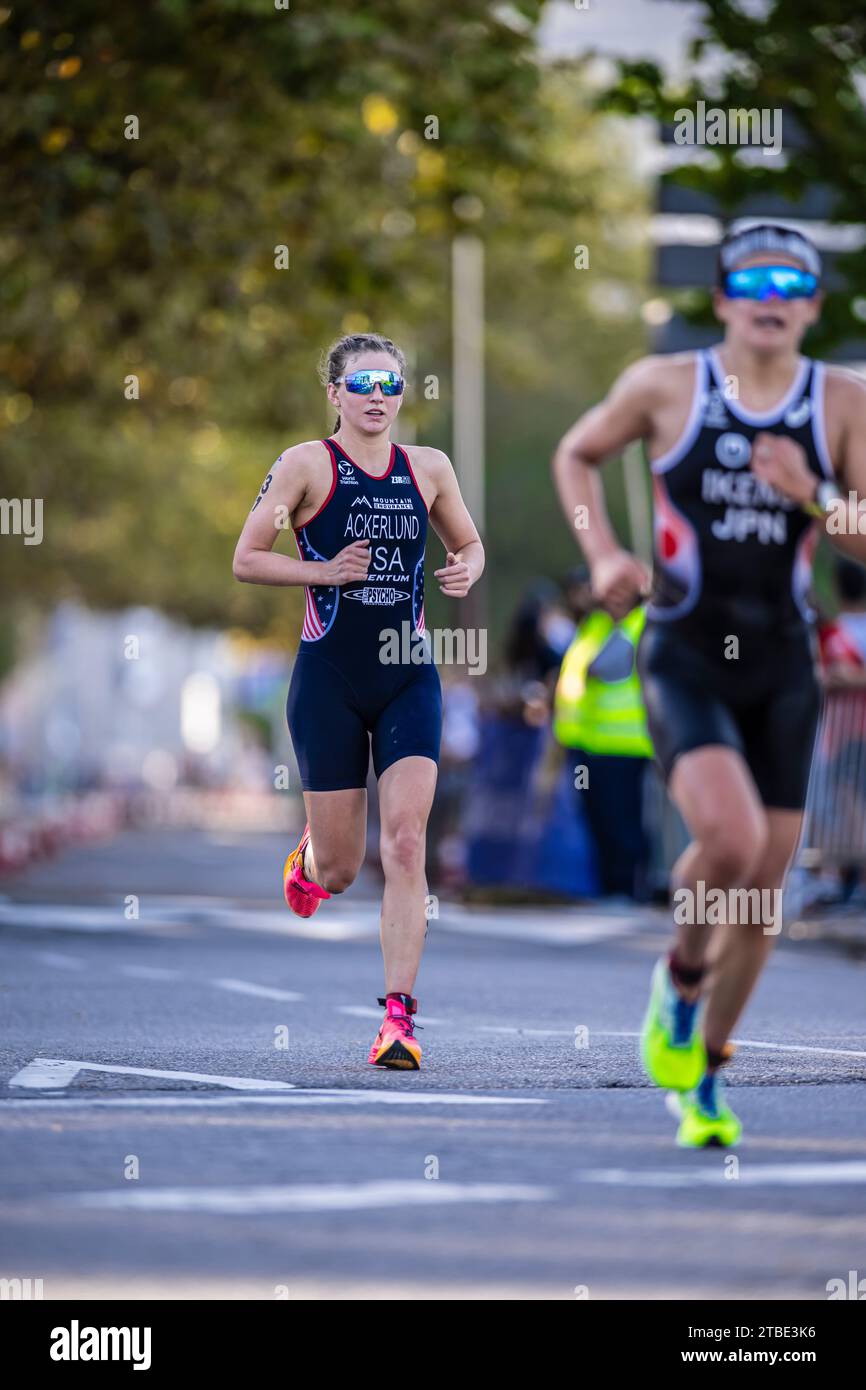 Erika Ackerlund running in Pontevedra in the 2023 World Triathlon ...