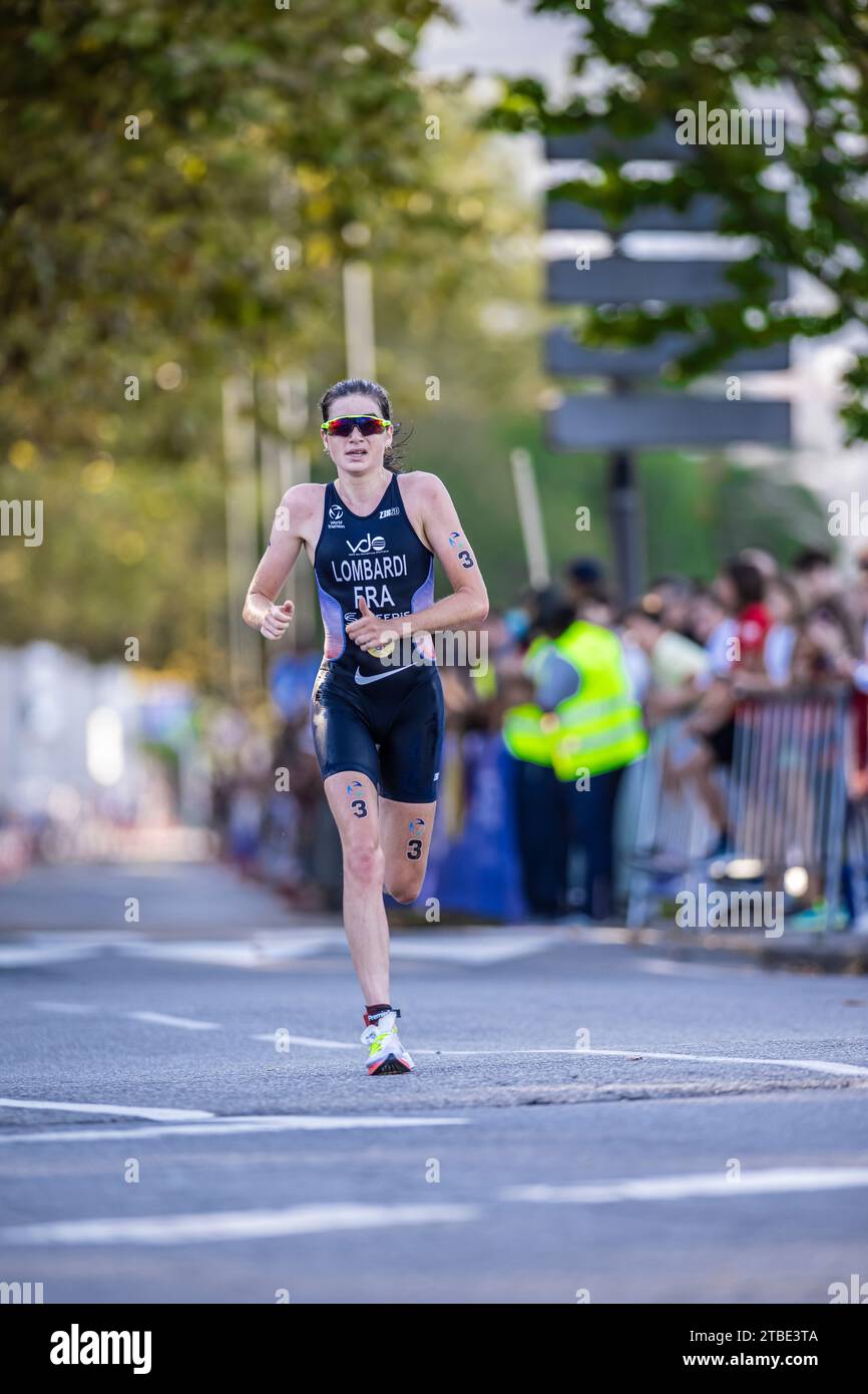 Emma Lombardi running at the finish line in Pontevedra in the 2023 ...