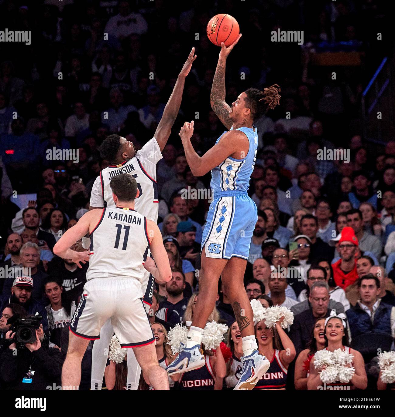 North Carolina Tar Heels forward Harrison Ingram (55) shoots against ...