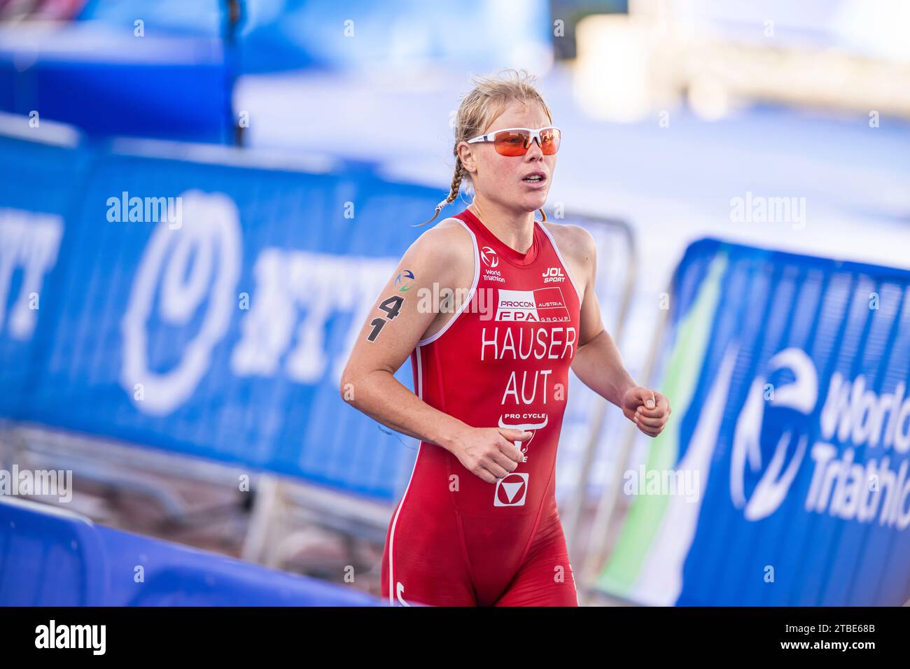 Julia Hauser participating in Pontevedra in the 2023 World Triathlon ...