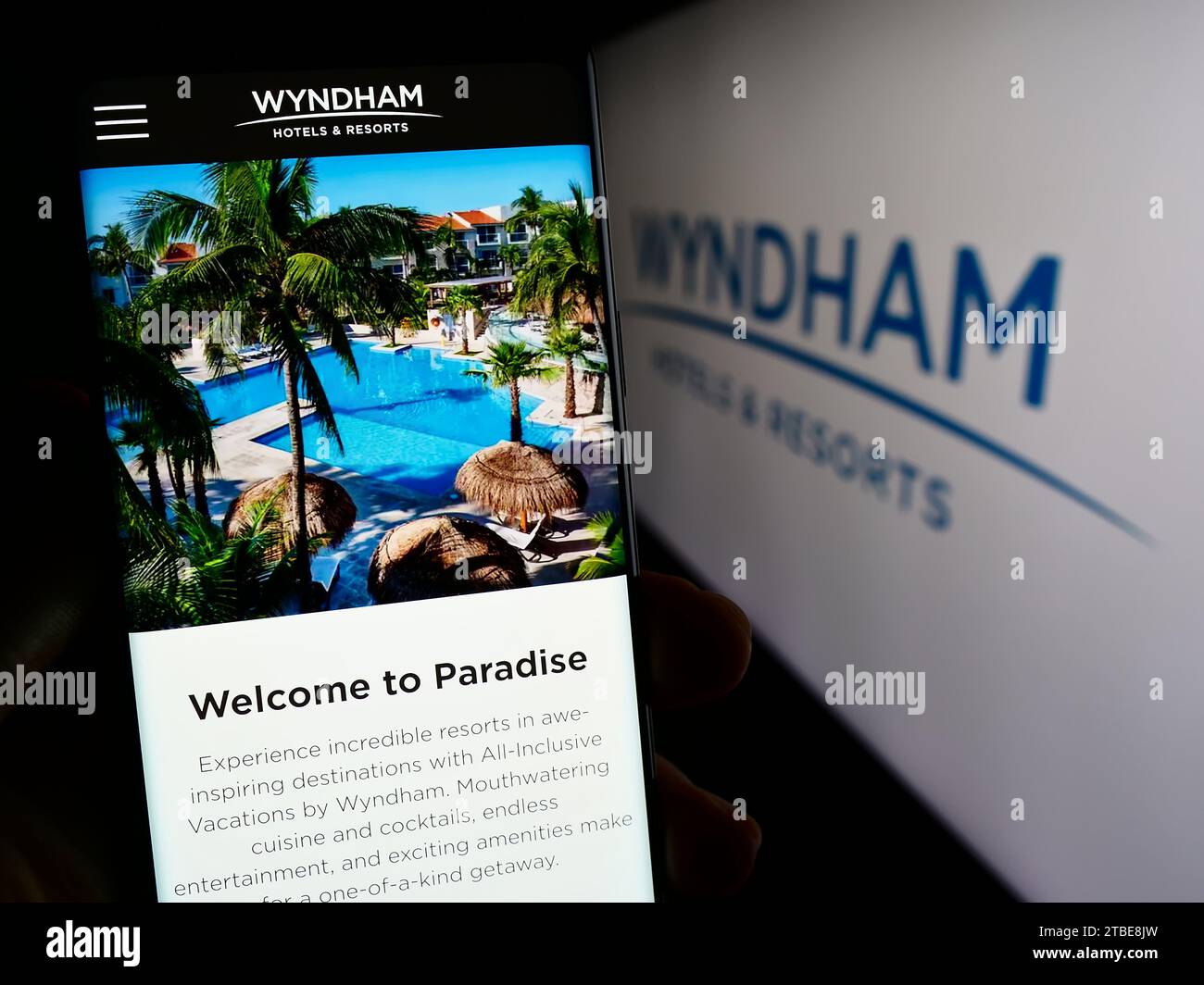 Ramada inn logo hi-res stock photography and images - Alamy