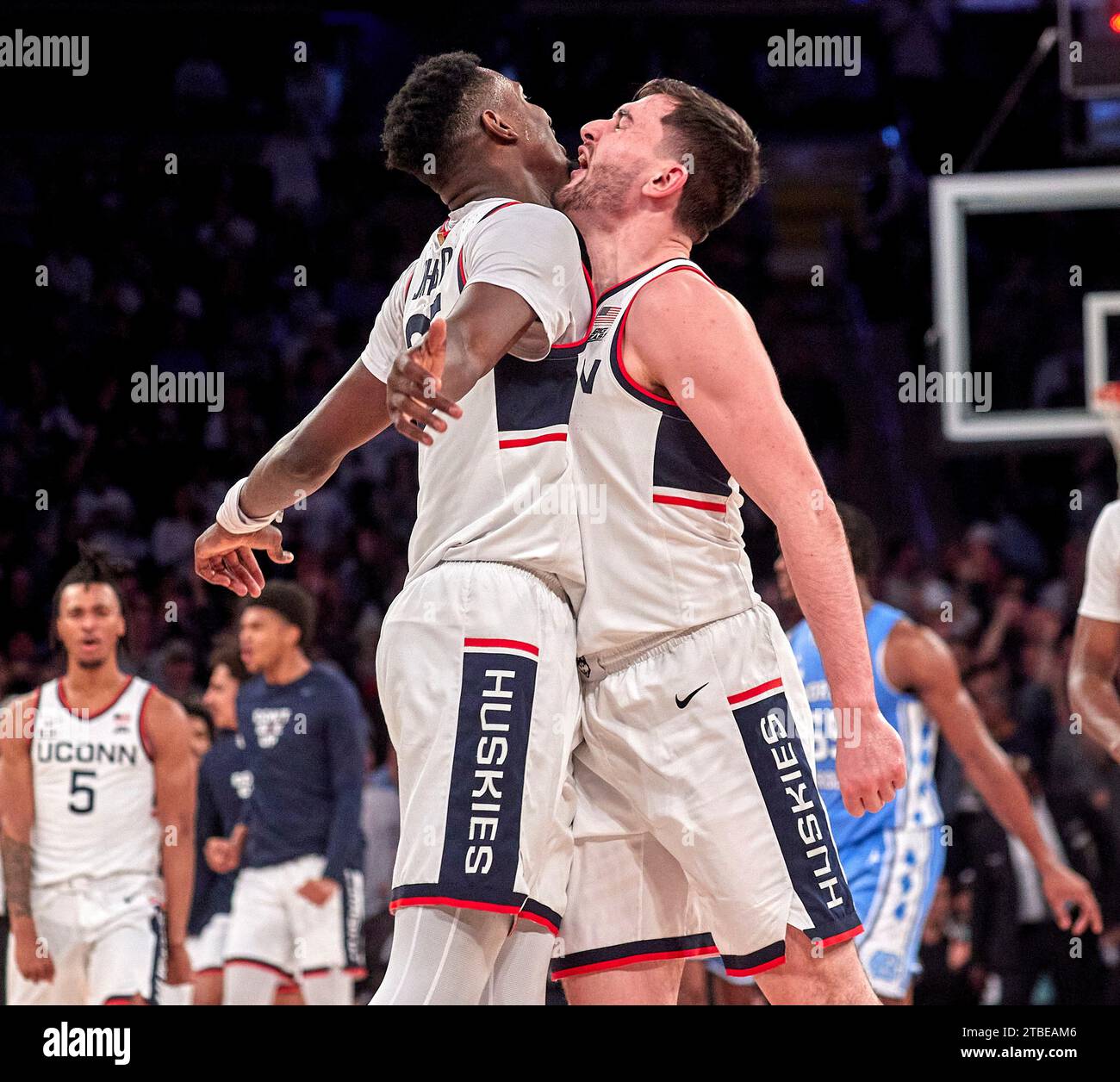 Connecticut Huskies forward Alex Karaban (11) and forward Samson ...