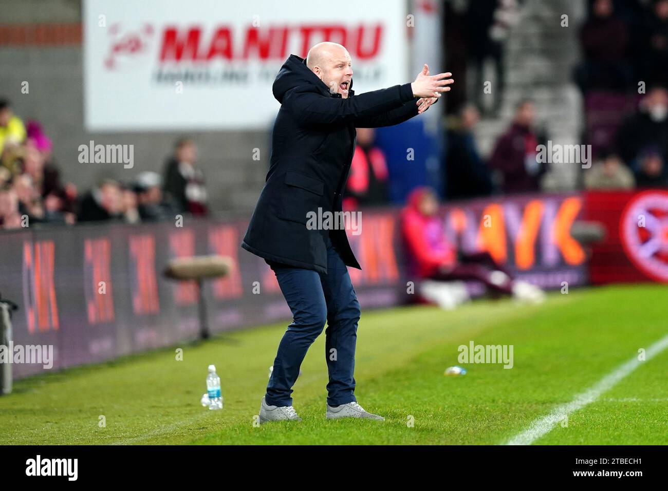 Heart of Midlothian manager Steven Naismith during the cinch ...