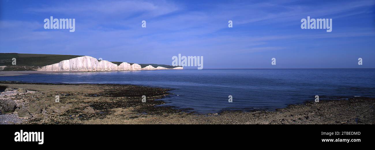 White cliffs of dover 7 sisters wide angle sea blue hi-res stock ...