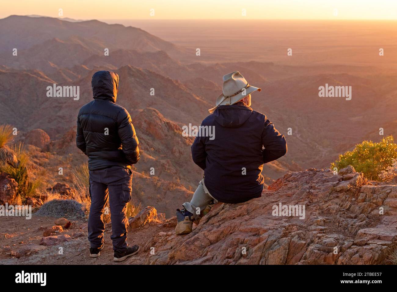 Sunrise at Sillers Lookout on the Ridgetop Track, Arkaroola Wilderness ...