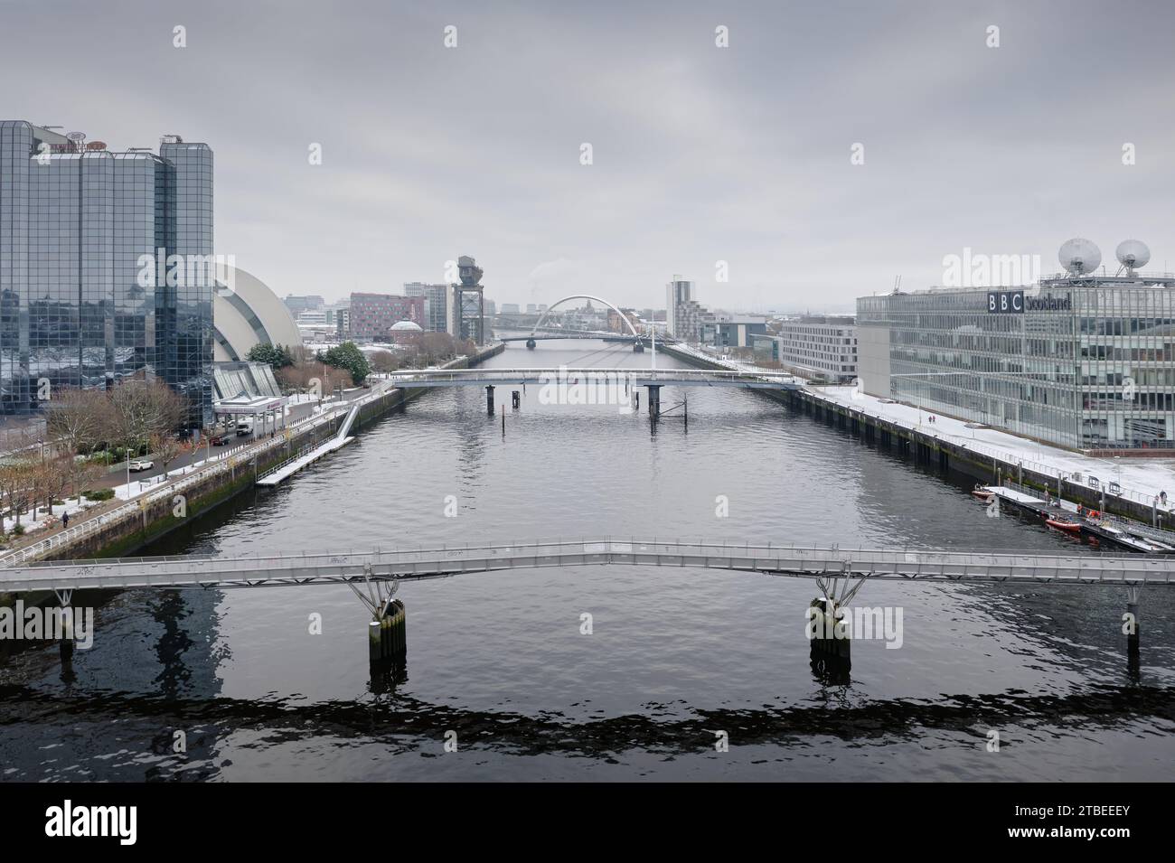 The many bridges over the River Clyde in Glasgow during the winter ...