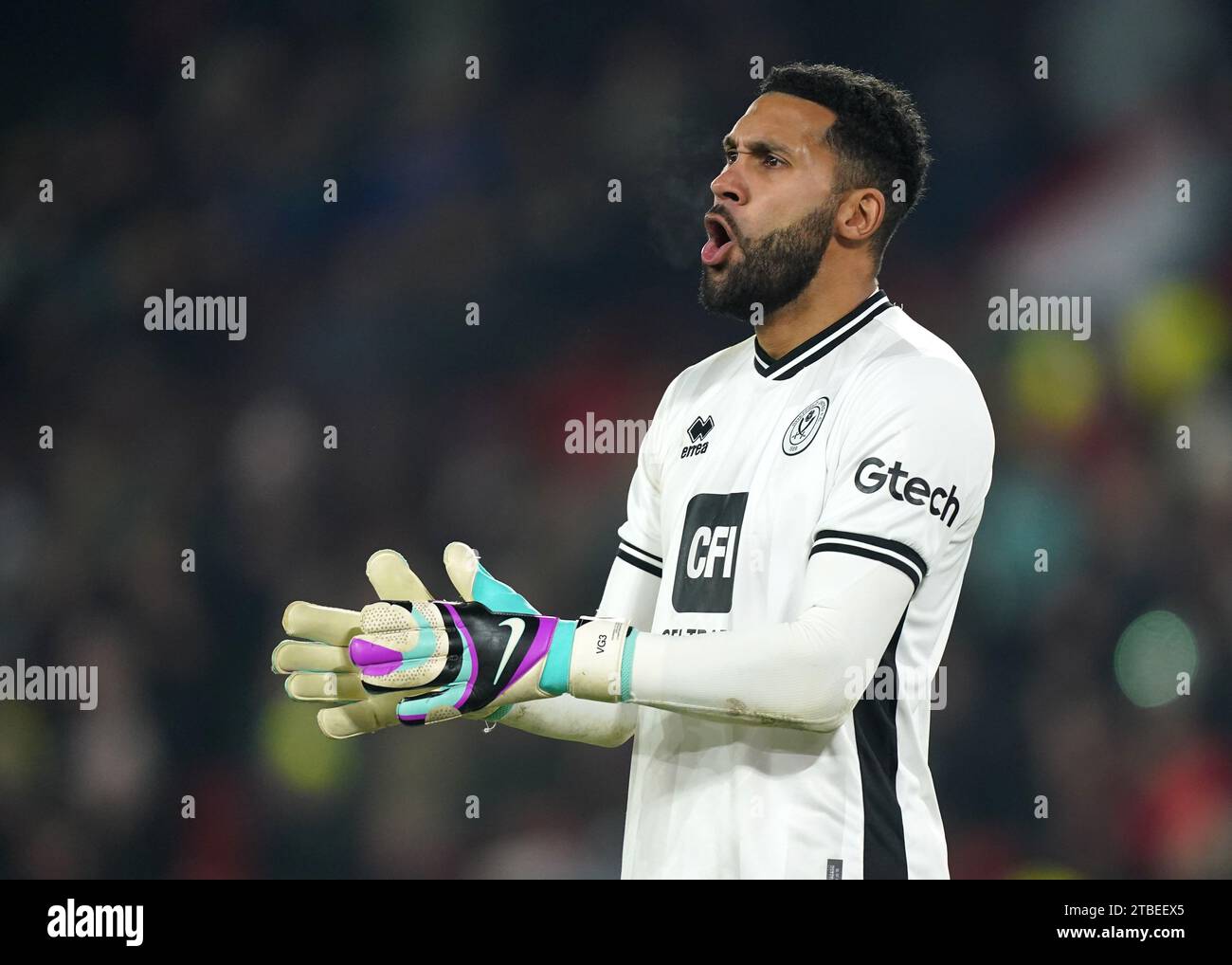 Sheffield United goalkeeper Wes Foderingham during the Premier League ...