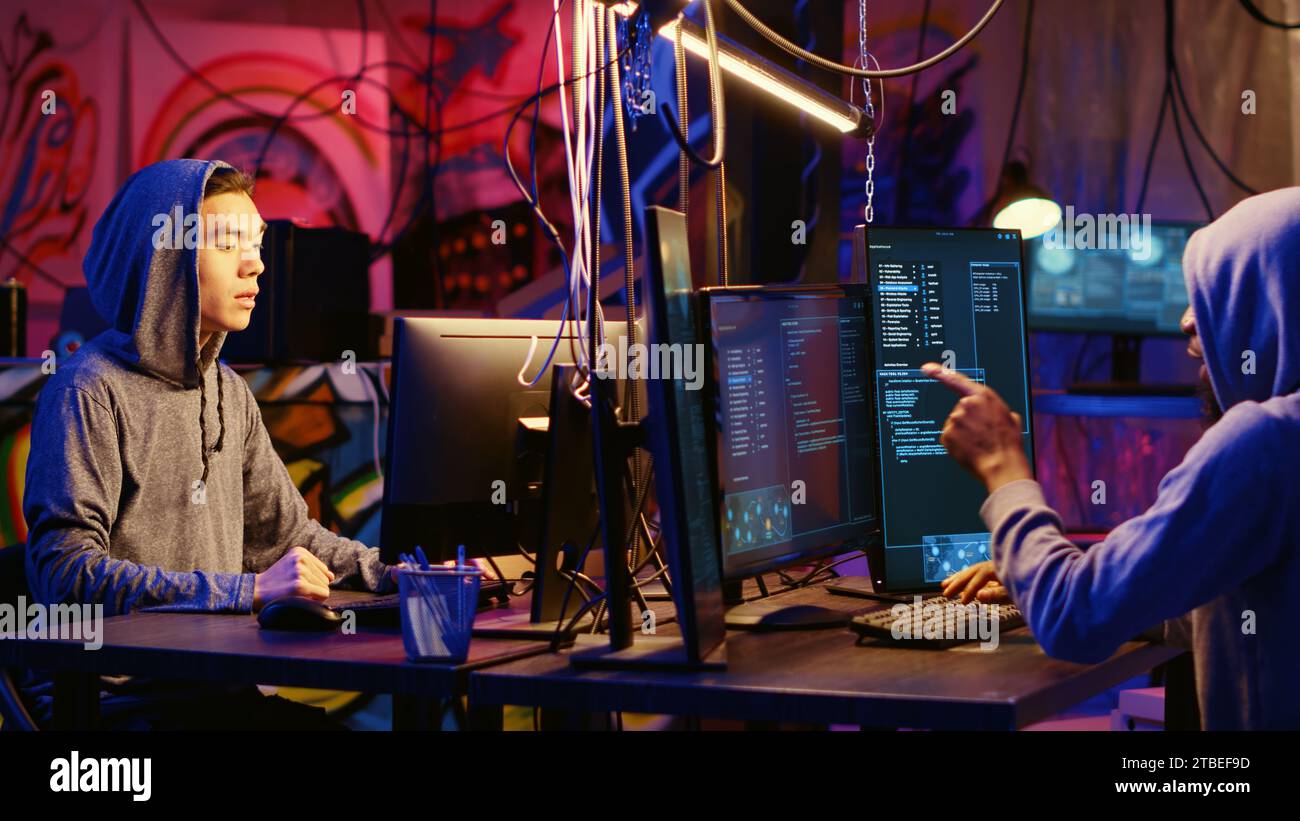 New member in hacking group asking mentor for help in underground ...