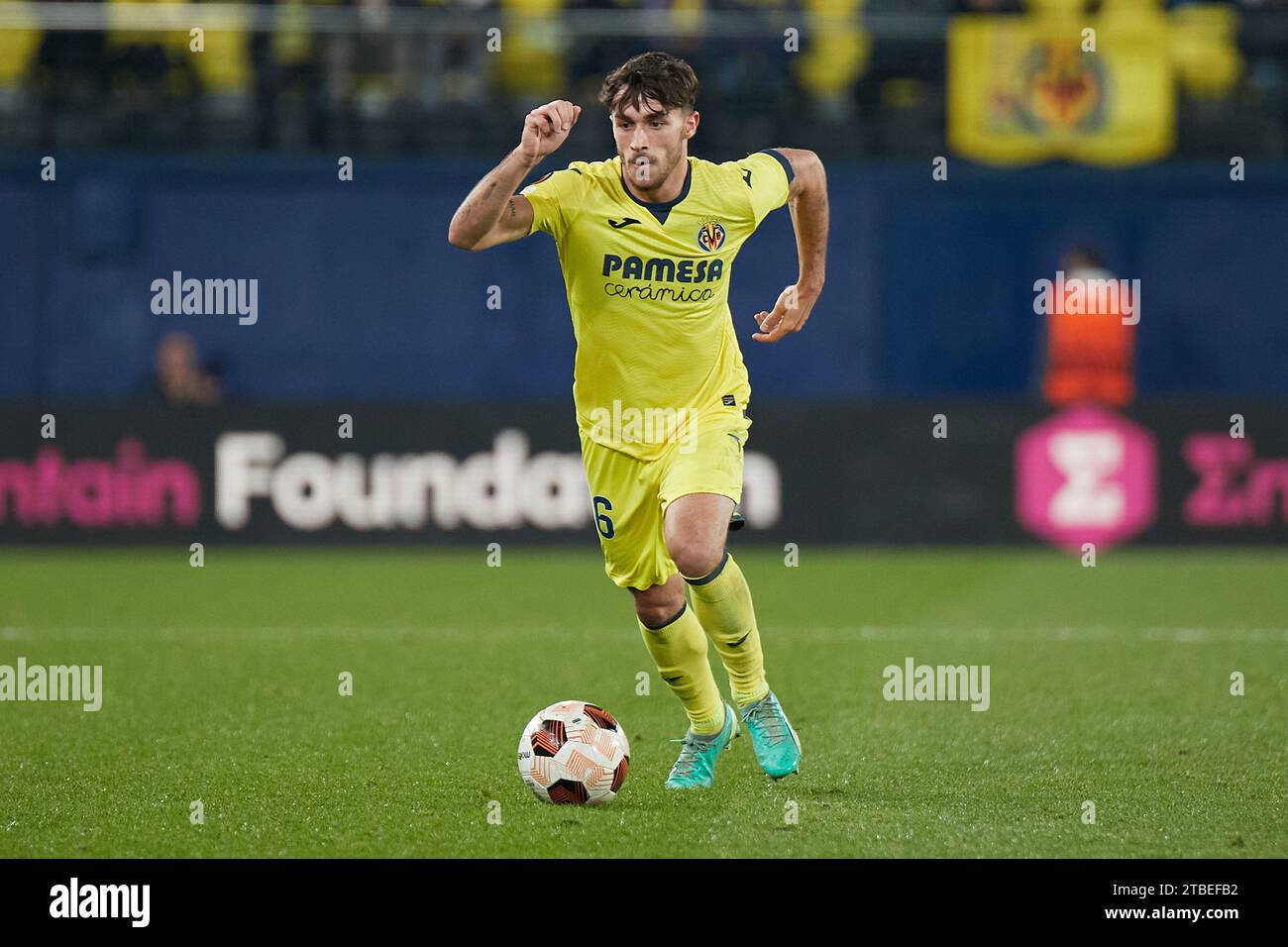 Sergi altimira uefa europa league hi-res stock photography and images ...