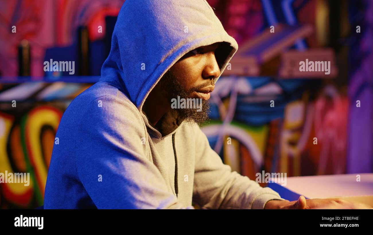 Hacker using VPN and darknet as anonymity tools to mask his online ...