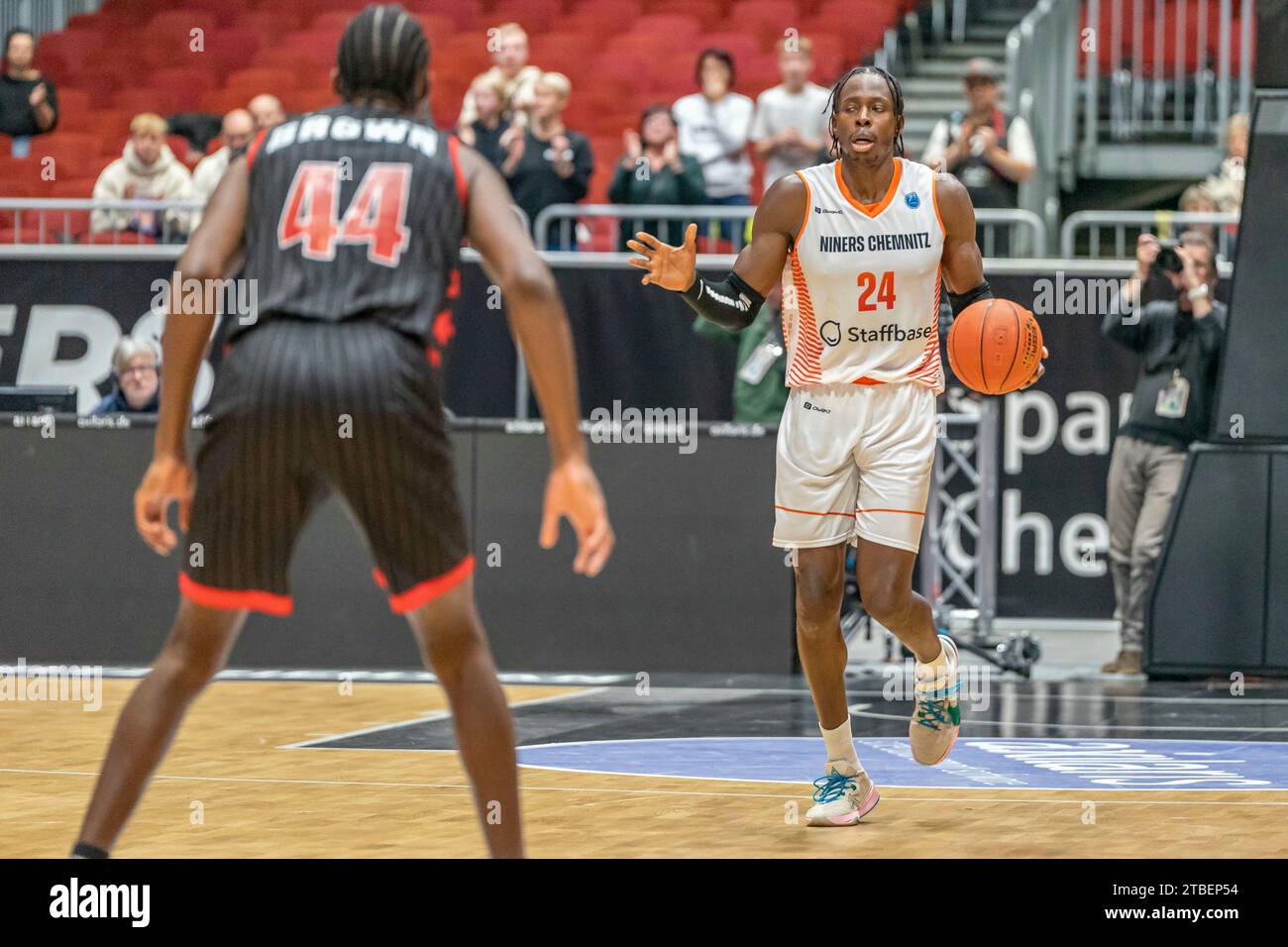 Chemnitz, Deutschland 06. Dezember 2023: FIBA Europe Cup - 2023/2024 ...