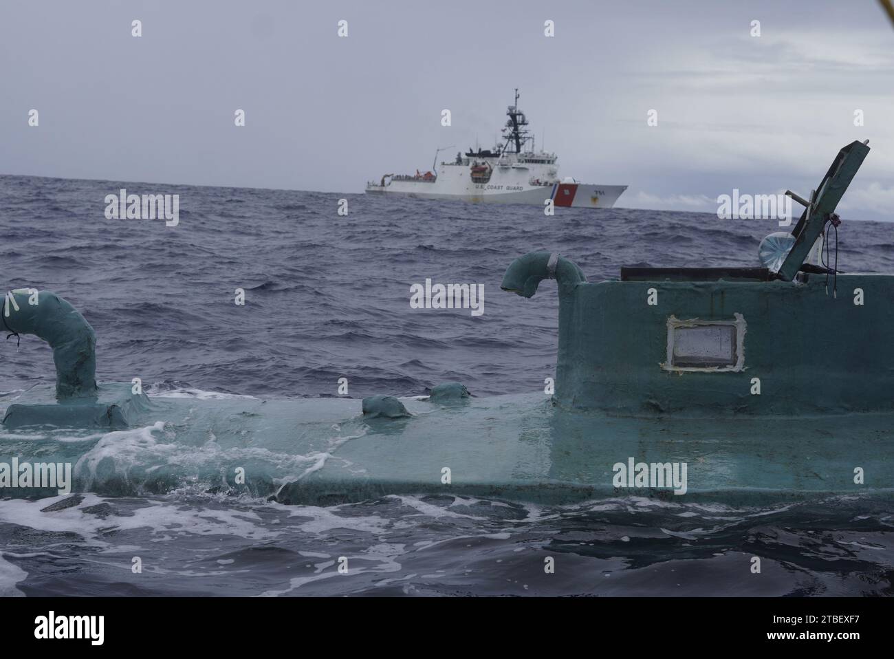 Self propelled vessel hi-res stock photography and images - Alamy