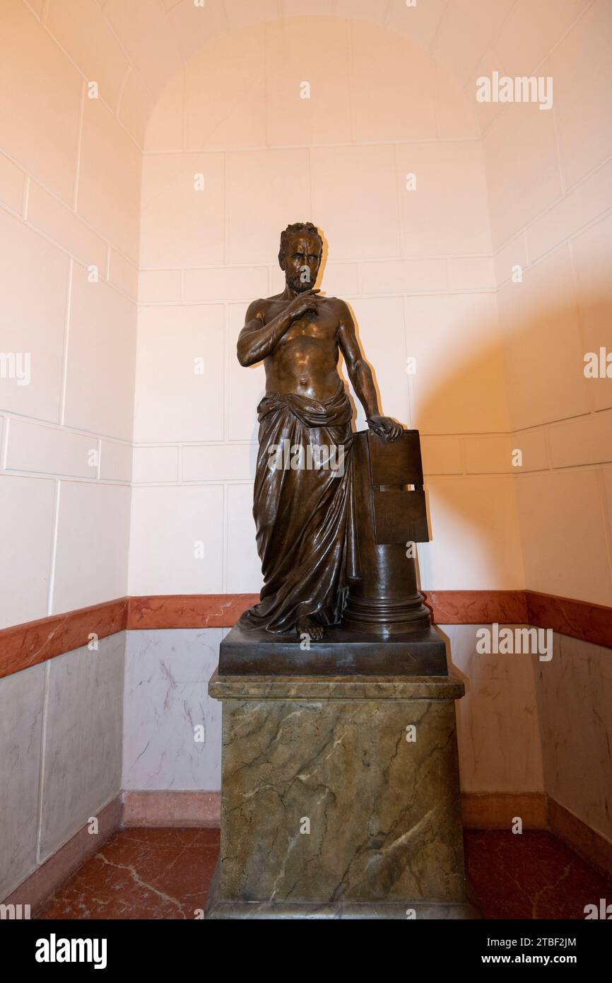 Public Statue of Scientist Archimedes Stock Photo - Alamy