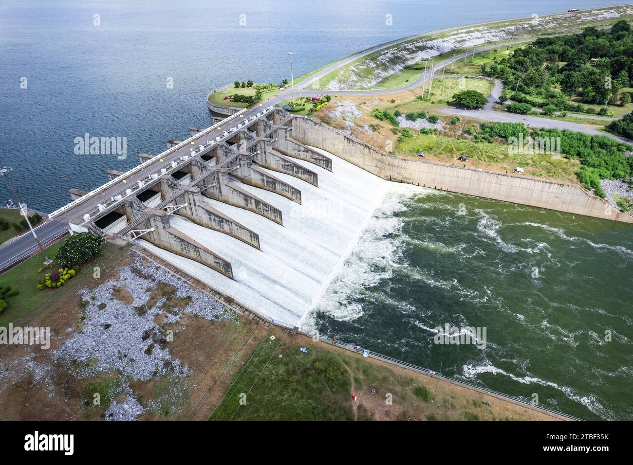 Aerial view of Pasak Chonlasit Dam in Lopburi, thailand Stock Photo - Alamy