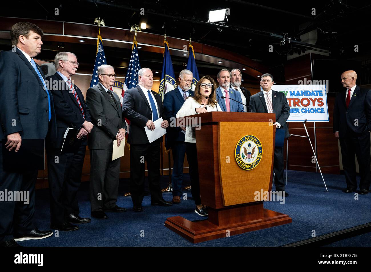 Representative lisa mcclain hi-res stock photography and images - Alamy