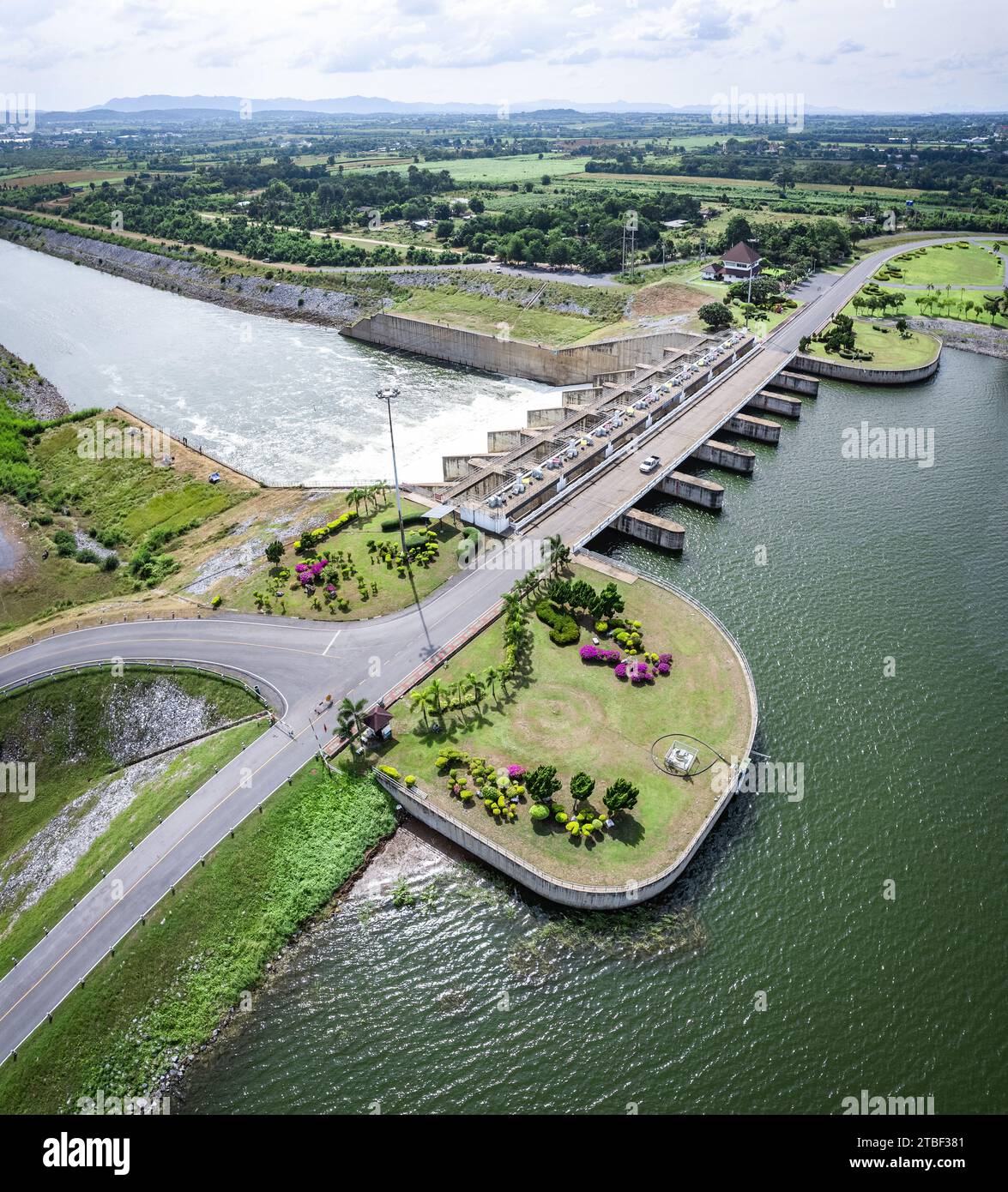 Aerial view of Pasak Chonlasit Dam in Lopburi, thailand Stock Photo - Alamy