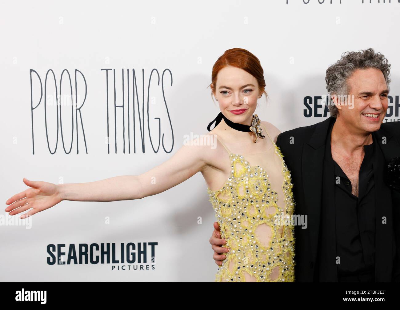 New York, United States. 06th Dec, 2023. Emma Stone and Mark Ruffalo ...