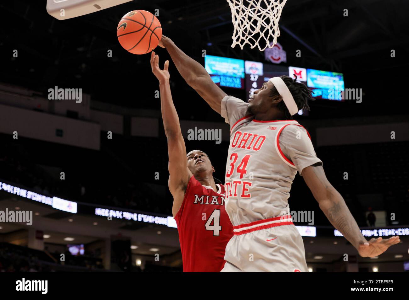 Columbus, Ohio, USA. 6th Dec, 2023. Ohio State Buckeyes center Felix ...