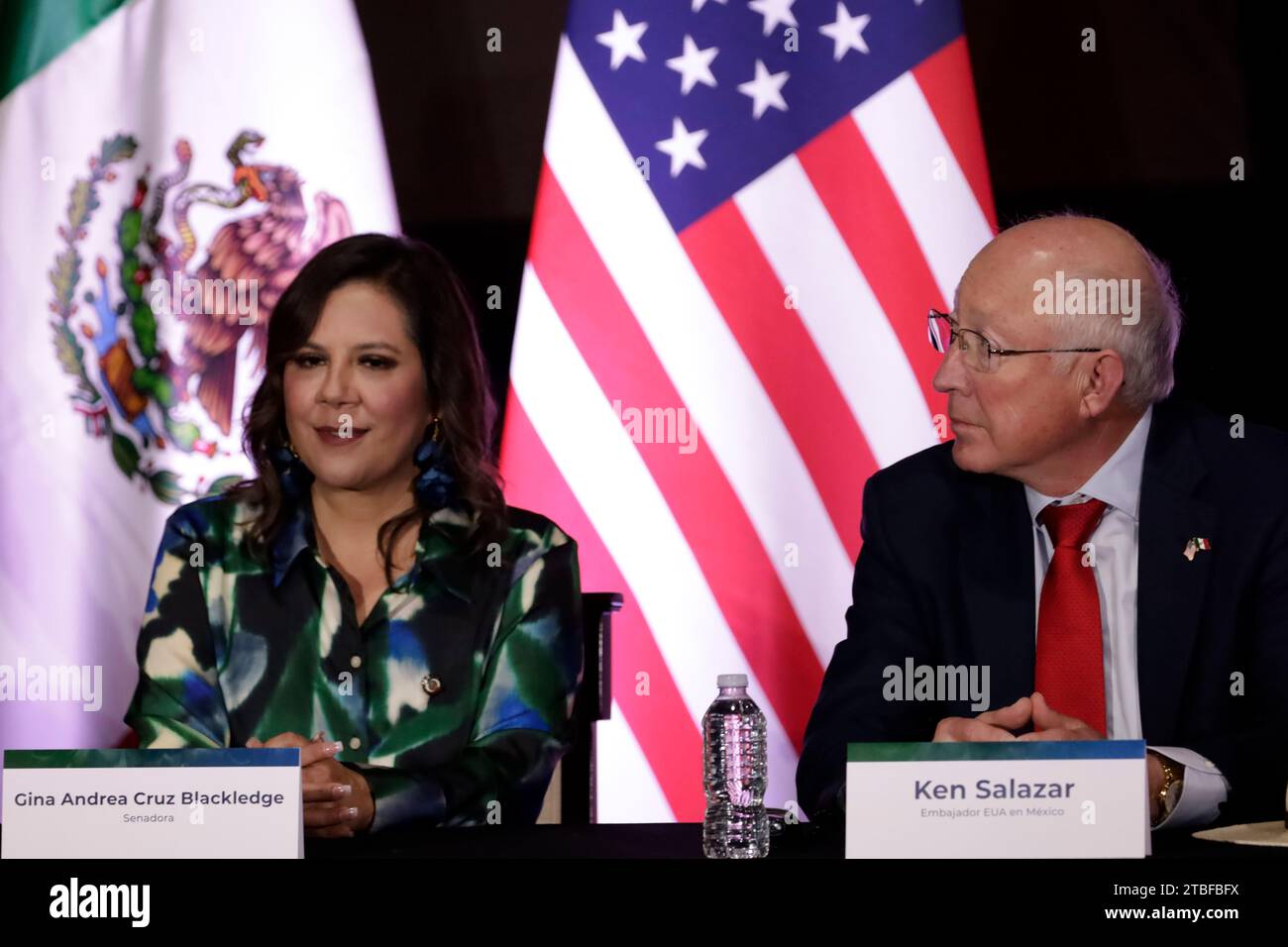 Ken salazar senator hi-res stock photography and images - Alamy