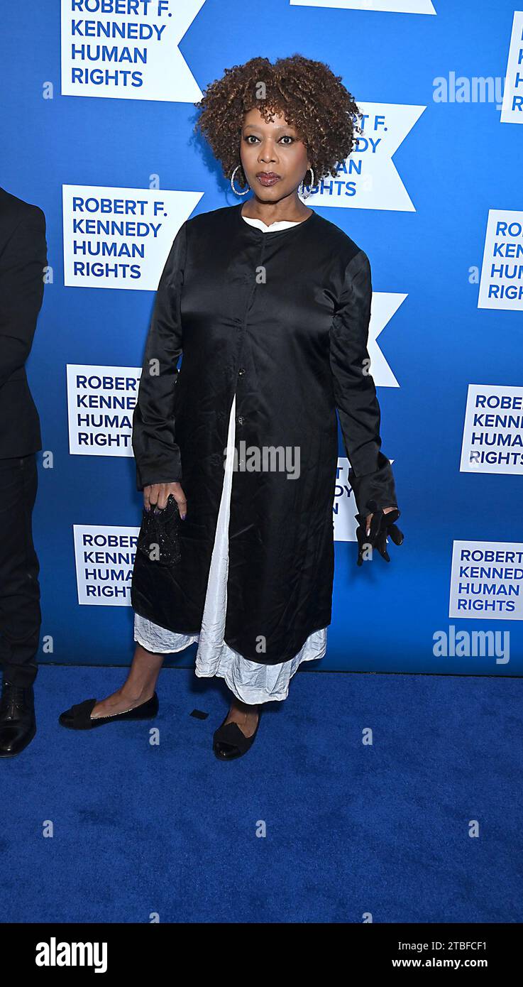 Alfre Woodard attends the Robert F Kennedy Ripple of Hope Award Gala at ...