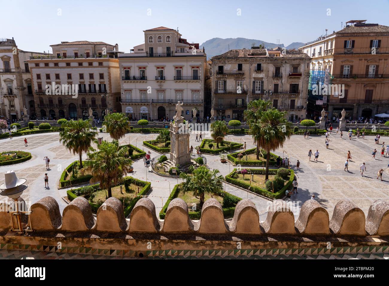 Cathedral Square in Palermo, Sicily Stock Photo - Alamy
