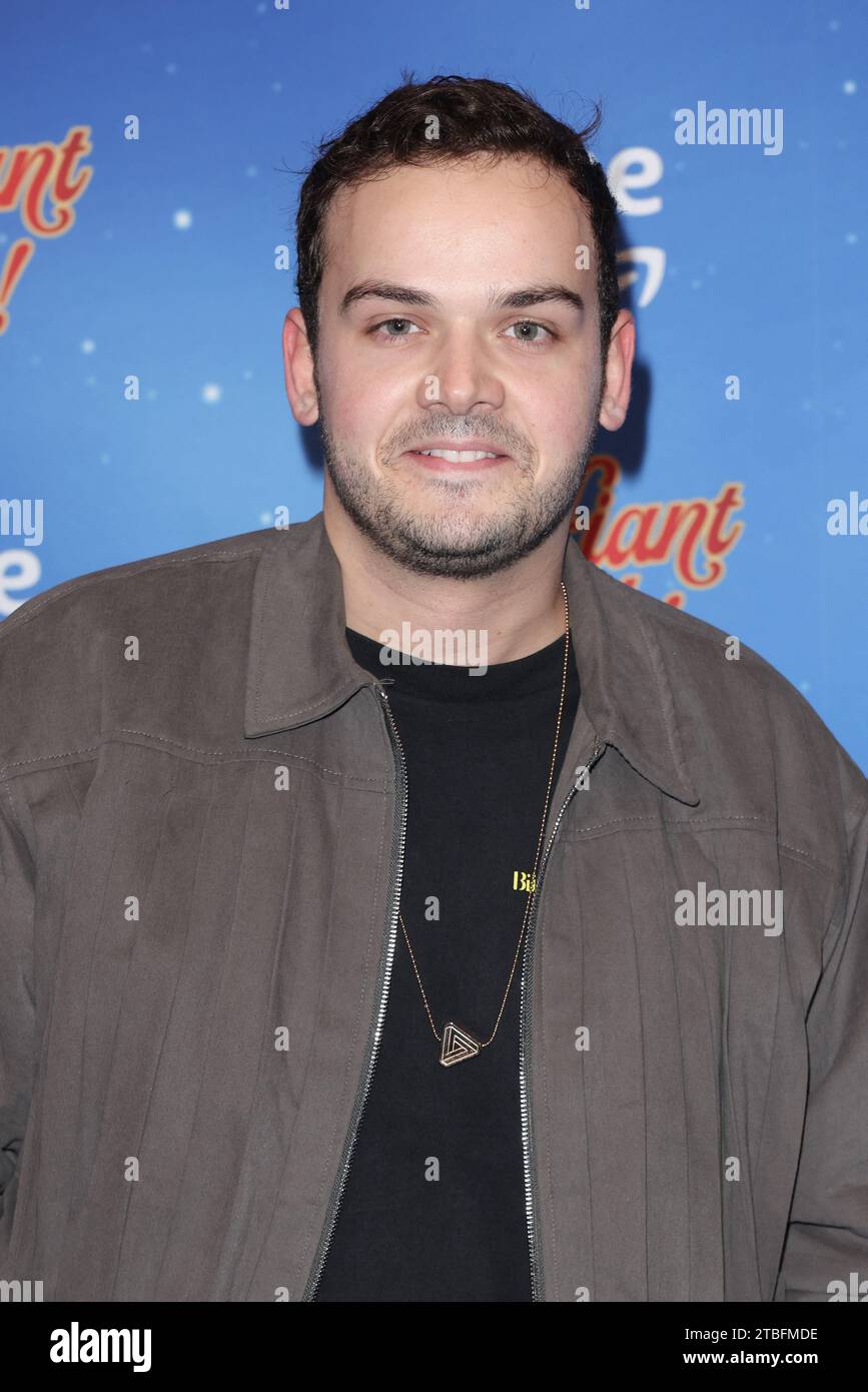 Paris, France. 06th Dec, 2023. Maxime Tabart attends the premiere of ...