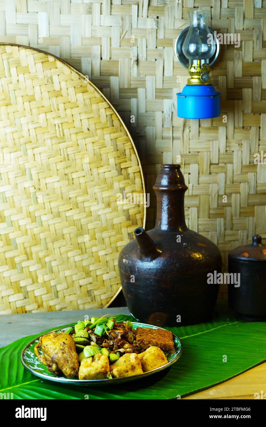 Mie jowo hi-res stock photography and images - Alamy