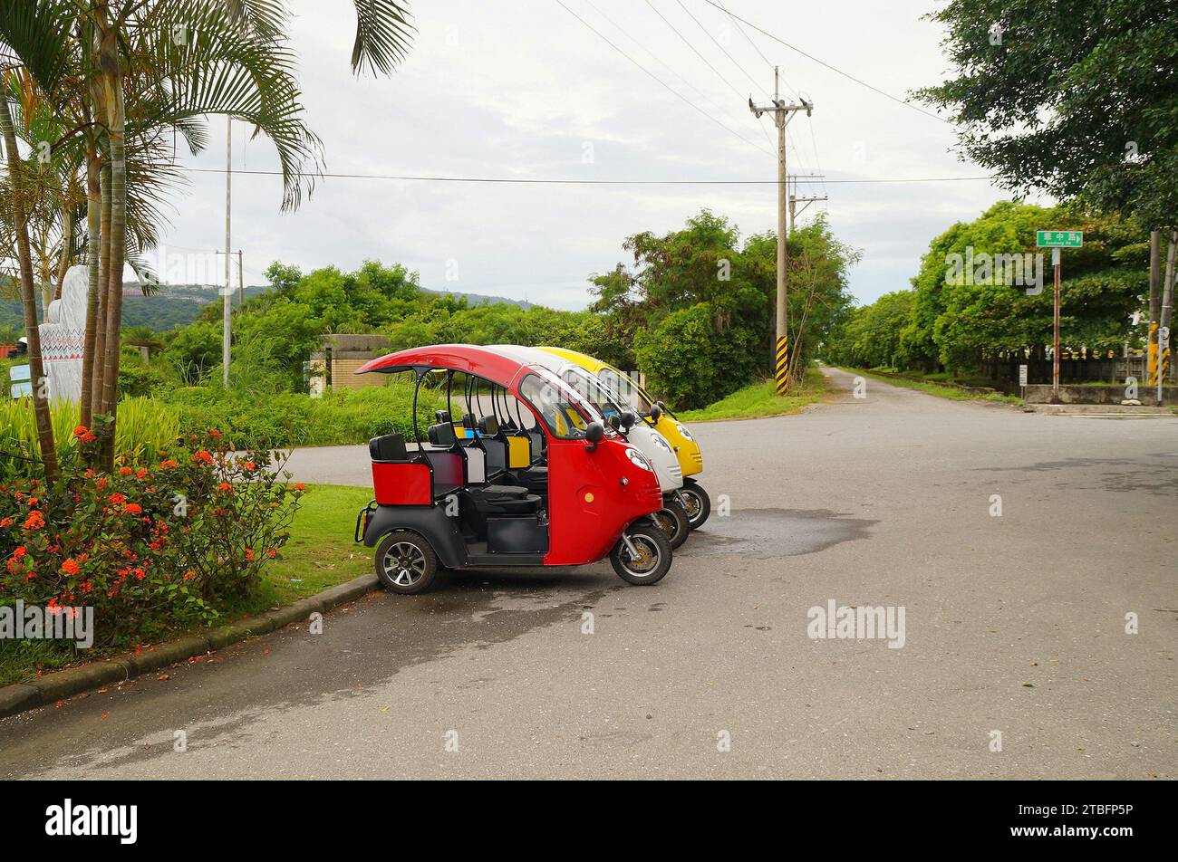 Three wheels taxi Stock Photo - Alamy