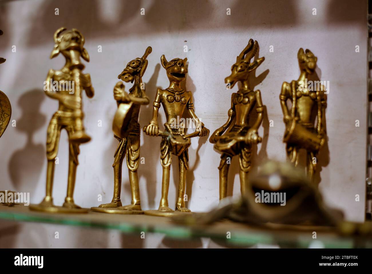 Copper and brass items used by kings and commoners in pre-independence ...