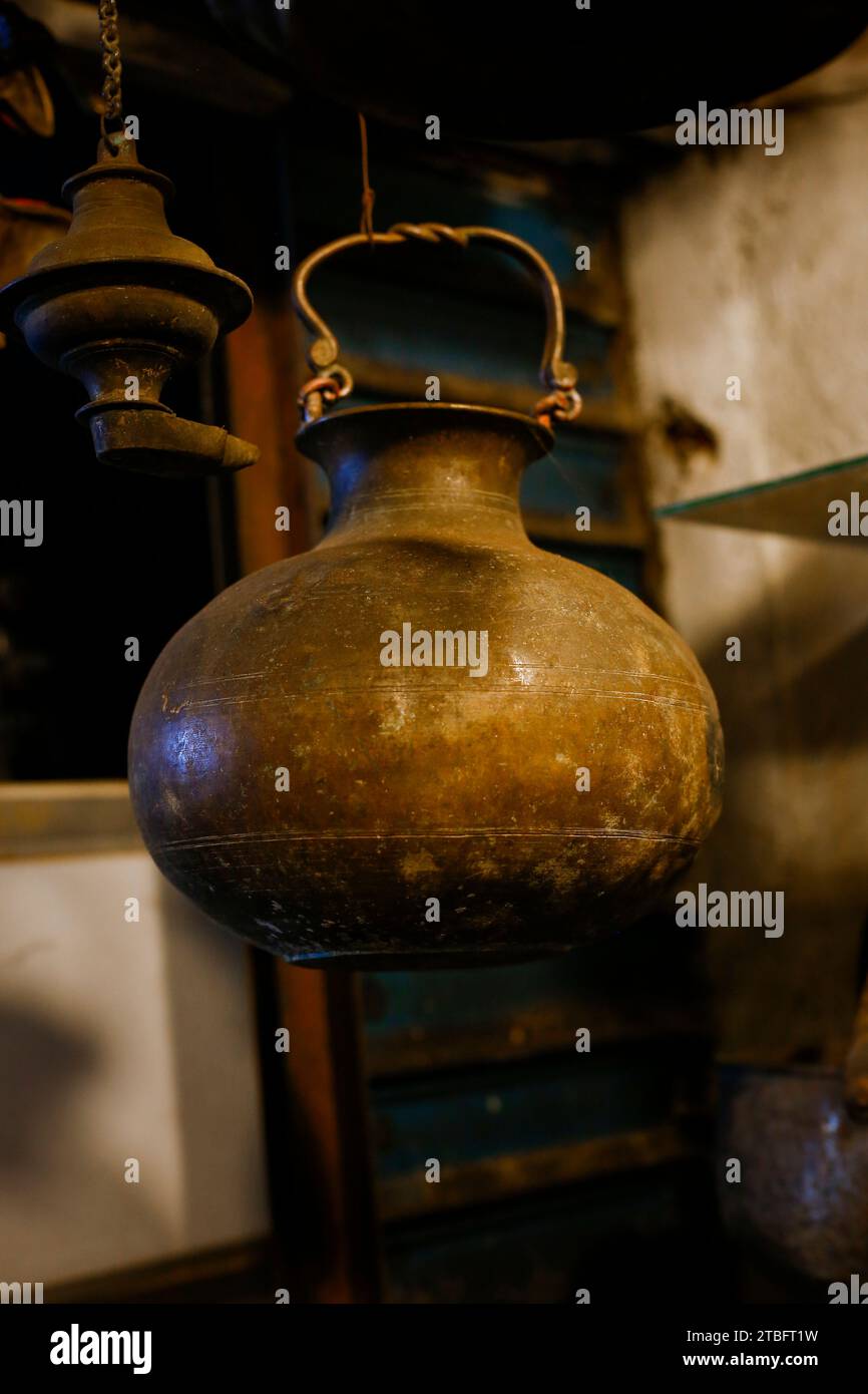 Traditional brass house item hi-res stock photography and images - Alamy