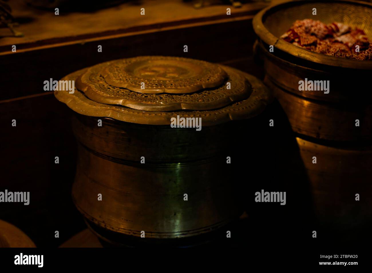 Traditional brass house item hi-res stock photography and images - Alamy