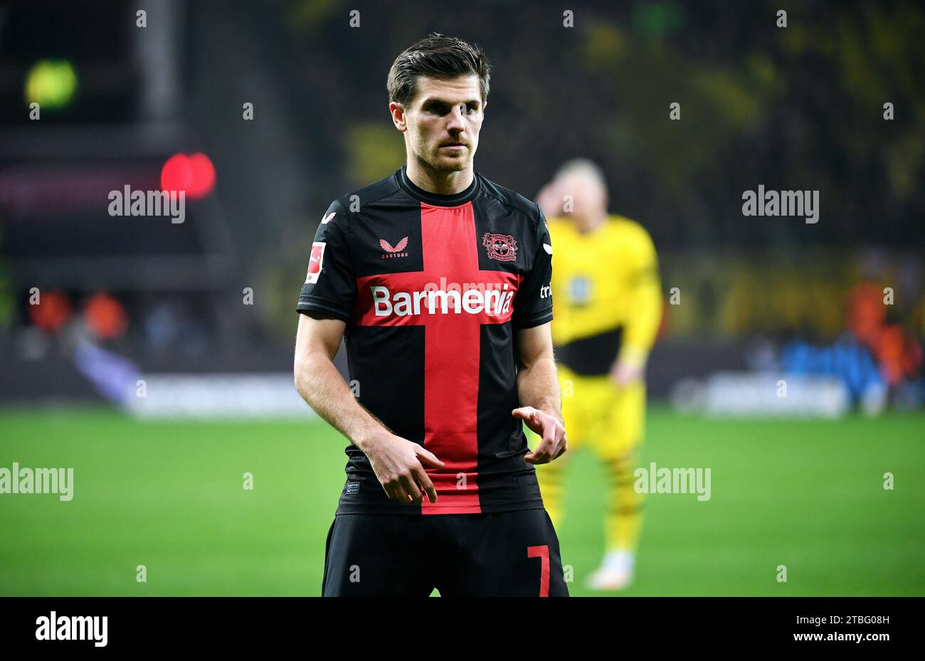 Bundesliga, BayArena Leverkusen: Bayer Leverkusen vs Borussia Dortmund ...