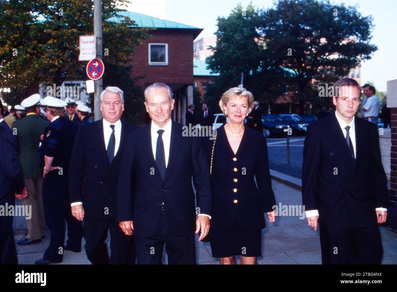 Mark Wössner, Vorstandsvorsitzender von Bertelsmann, Reinhard Mohn ...
