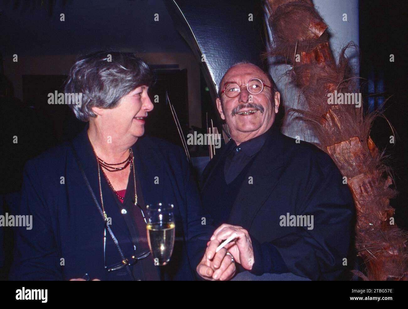 Schauspieler Heinz Schubert mit Ehefrau Ilse, 1998 Stock Photo - Alamy