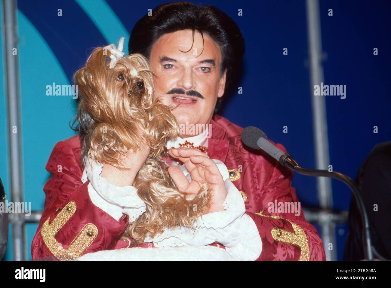 Rudolph Moshammer, Münchner Modedesigner und Herren-Boutique-Besitzer ...