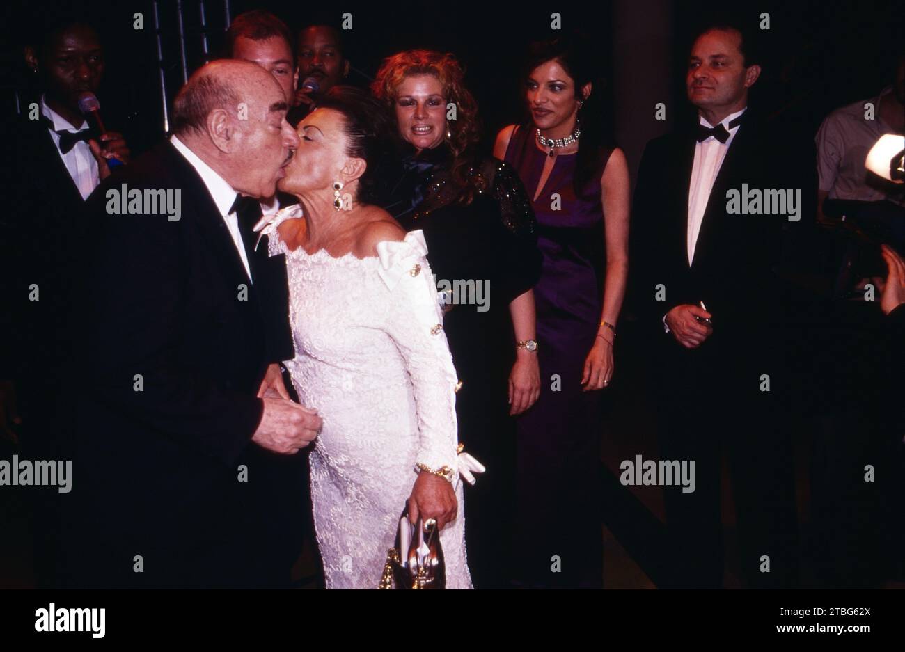 Filmproduzent Artur Brauner bei der Feier zu seinem 80. Geburtstag mit ...