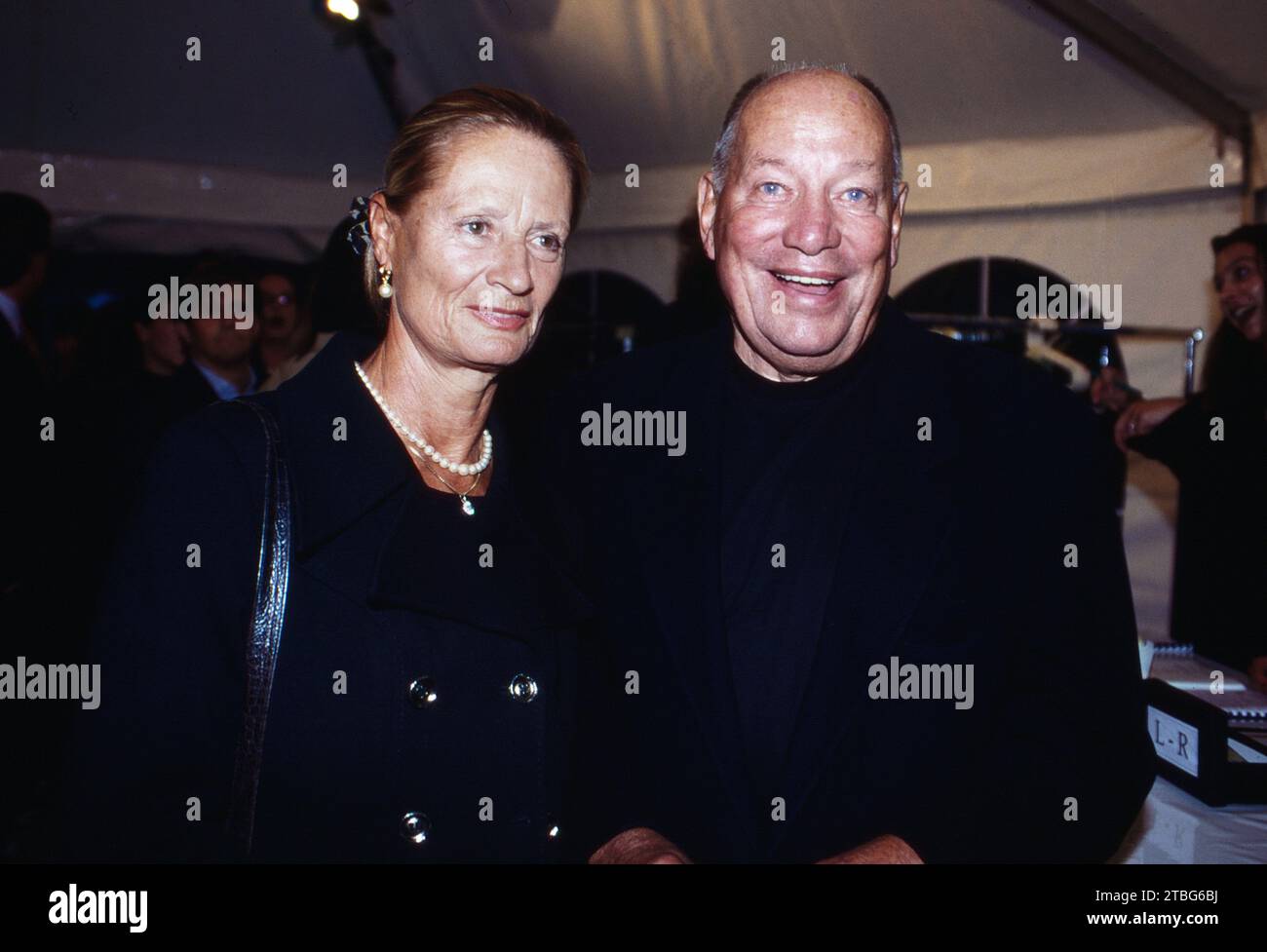 TV Regisseur Jürgen Roland mit Ehefrau Eva, circa 1995 Stock Photo - Alamy