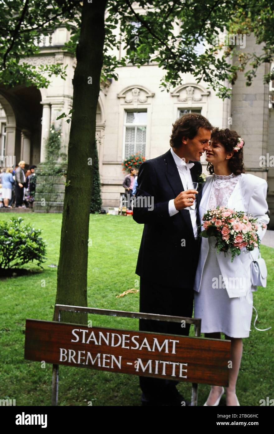 Jörg Wontorra, deutscher Fernsehmoderator, bei der Heirat mit Ehefrau ...