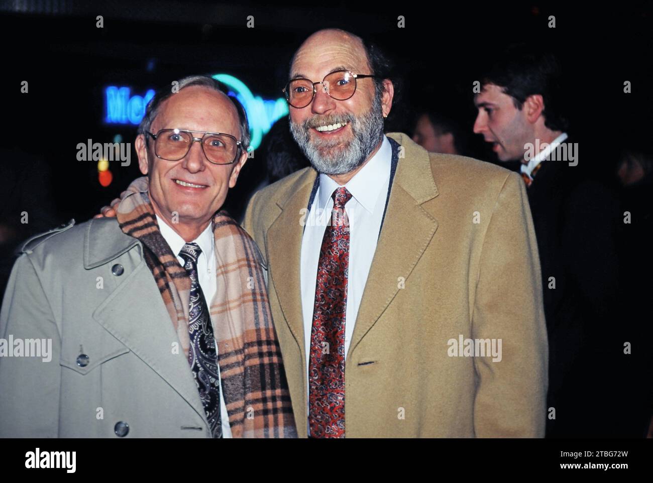 Jerry Allison, amerikanischer Schlagzeuger (links) mit Joe B. Mauldin ...