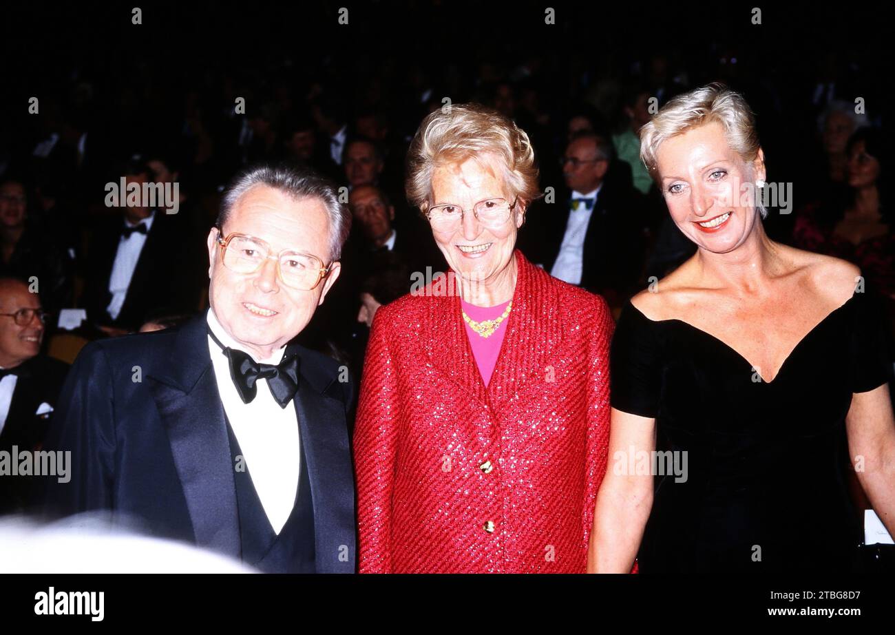 Familie Eduard Zimmermann, mit Ehefrau Rosemarie und Tochter Sabine ...