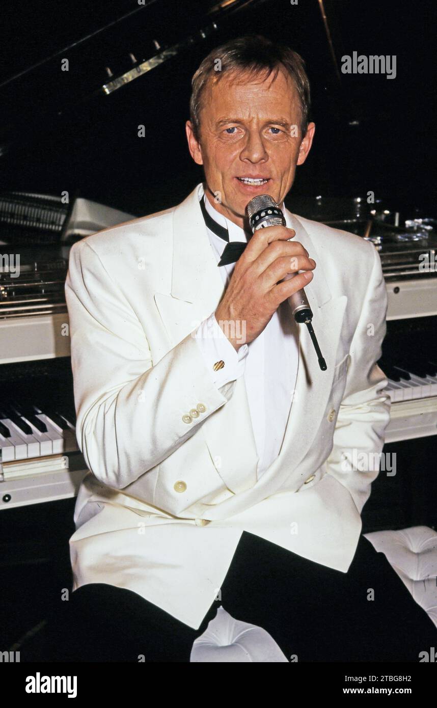 Rolf Becker, deutscher Schauspieler und Synchron- sowie Hörspielsprecher, Deutschland um 1992 ...