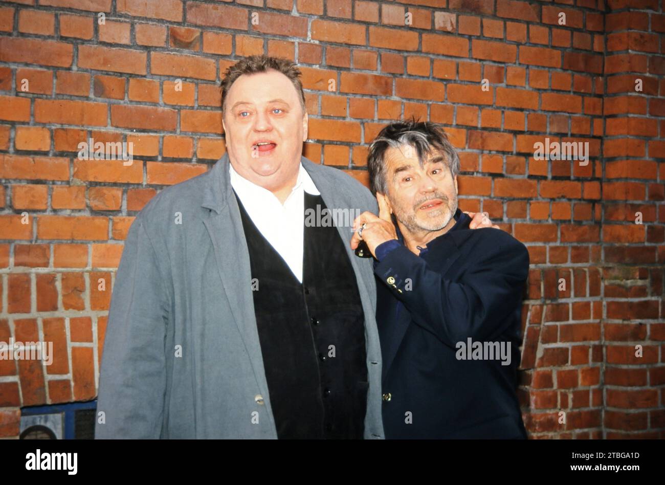 Schauspieler Dieter Pfaff (li.) und Hilmar Thate anlässlich eines ...