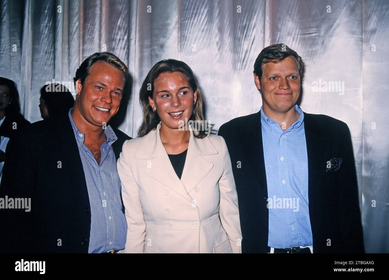 Moritz Graf Reventlow (rechts), Julia Markquart und Sven Ernst ...